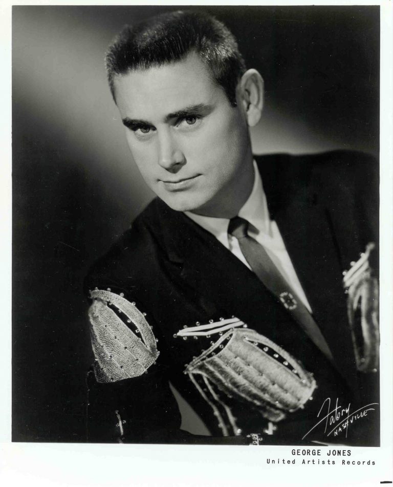 CR020/PH06 - All to Pieces: George Jones, Phase II | Cocaine & Rhinestones